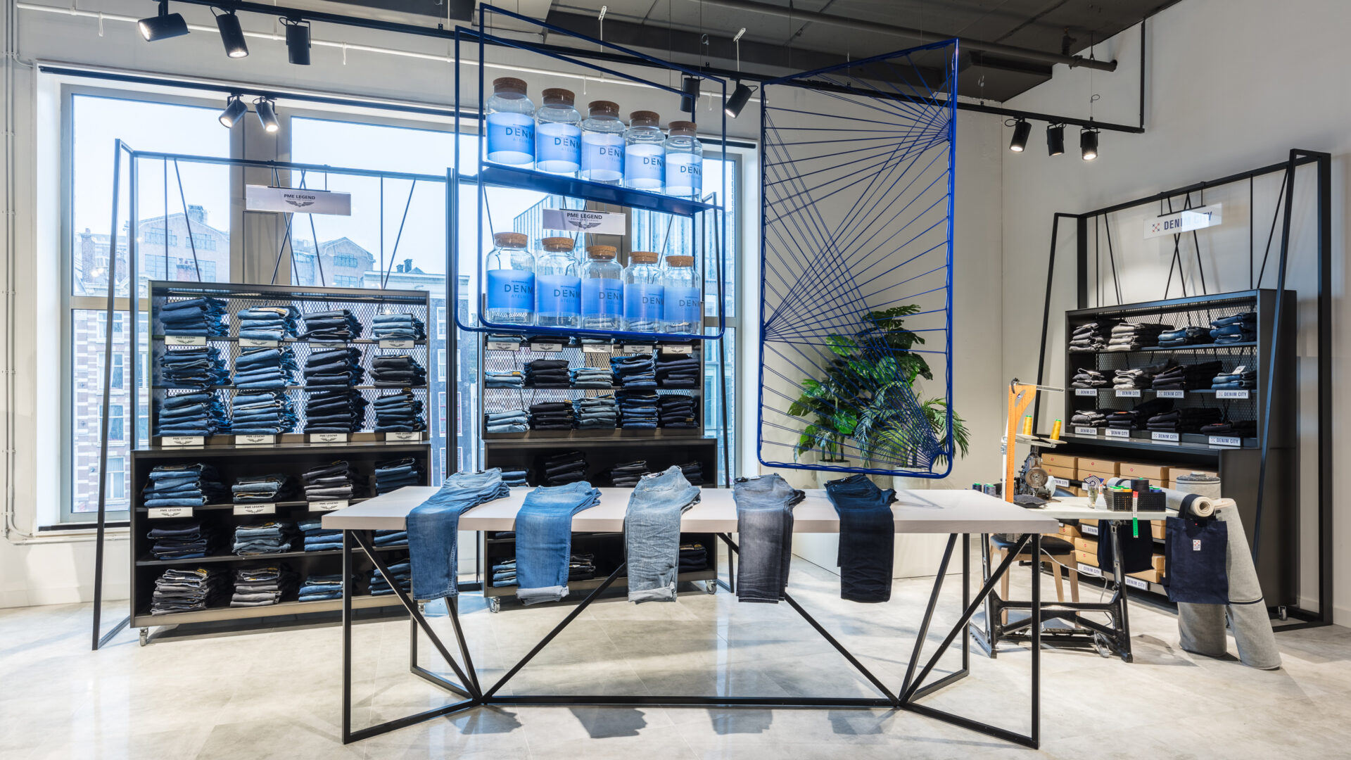 Hudson’s Bay I Vizona